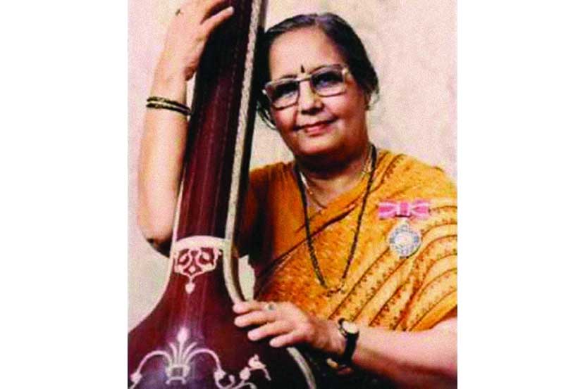 ‘विजयपताका श्रीरामाची झळकते अंबरी..’ - Marathi News | Singer Manik ...