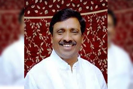 विनायक राऊत यांची लोकसभेच्या शिवसेना गटनेतेपदी निवड - Marathi News ...