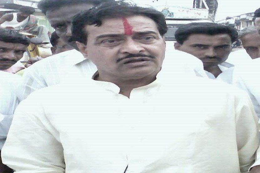 दिलीप सोपल यांचा आमदारकीचा राजीनामा, उद्या शिवसेनेत करणार प्रवेश ...