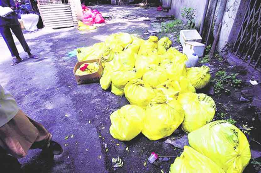 राज्यातील जैववैद्यकीय कचऱ्यात दीडपट वाढ - Marathi News | Biomedical ...