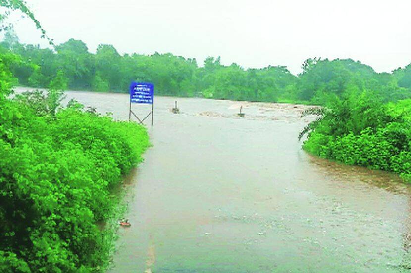 Rivers overflow warning the riverside village ssh 93 | नद्या तुडुंब ...