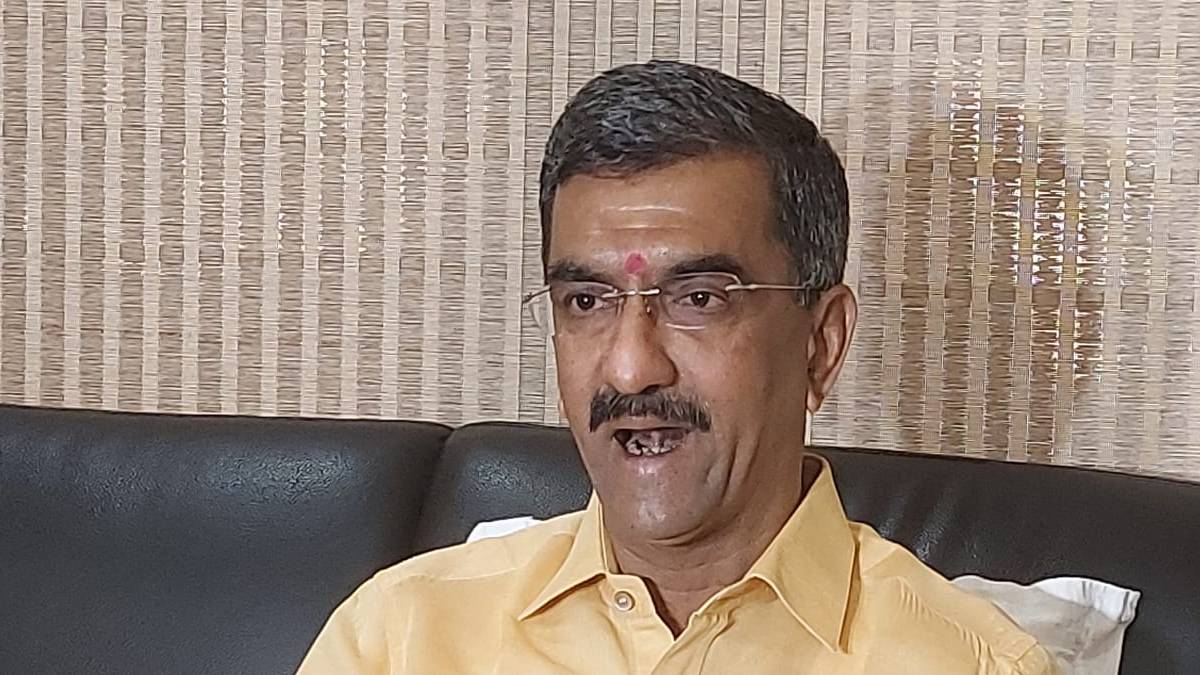 महामोर्चामध्ये ठाकरे गटाचा भगवा दिसलाच नाही: शंभूराज देसाई यांची टीका ...