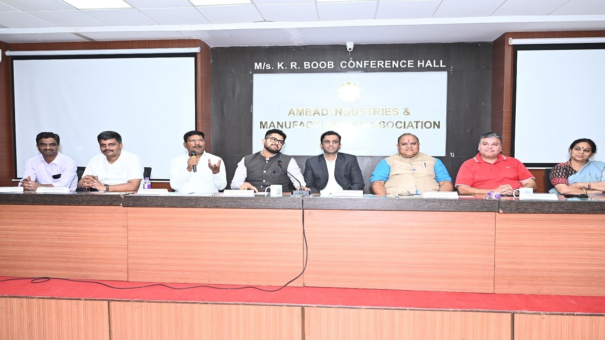 नाशिक : आयमाच्या वार्षिक सभेत सर्व विषय मंजूर | All topics approved in ...