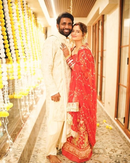 Photos: आरती सिंह ते मौनी रॉय 'या' टीव्ही अभिनेत्रींनी केले आहे ...