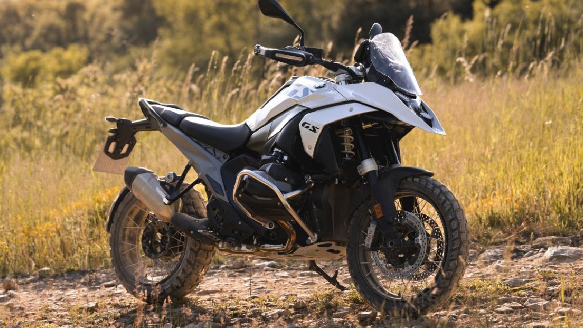 BMW R 1300 GSA: बीएमडब्ल्यूचं नवं मॉडेल लाँच; किंमत आणि फीचर्ससह ...