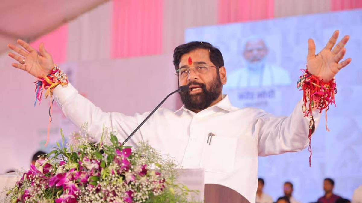 Eknath Shinde Maharashtra Political Crisis Stage play Sangram Samel