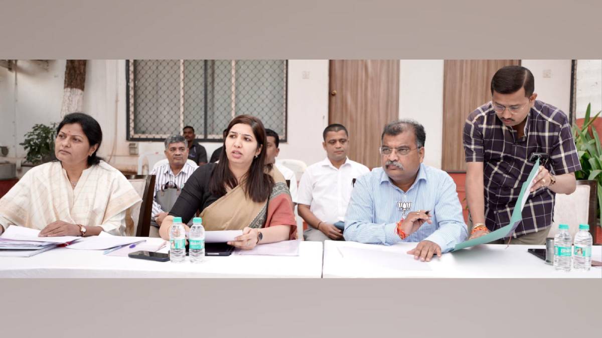 Ravindra Chavan instructed Kalyan Dombivli officials to prepare 61 ...