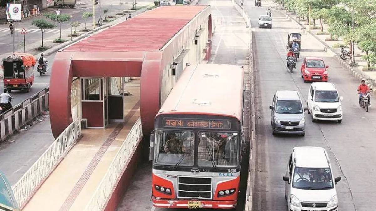 obstruction near Chinchwad auto cluster on 11 km brt route removed for ...