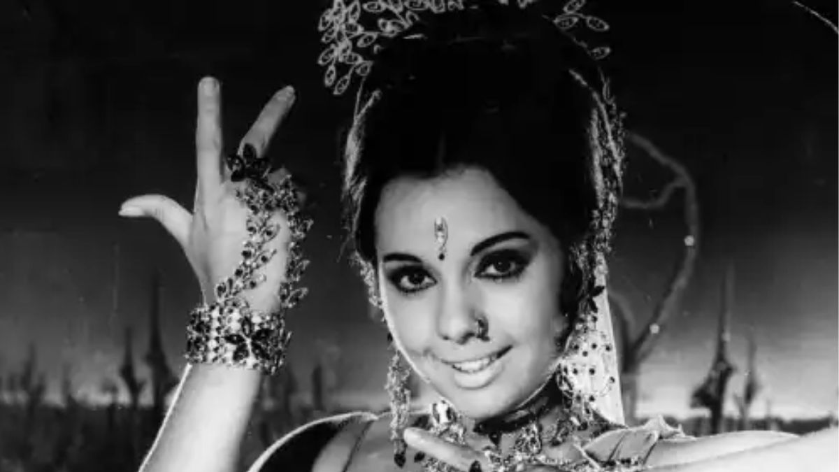 veterans actress Mumtaz reveals reason of quit Films says in laws ...