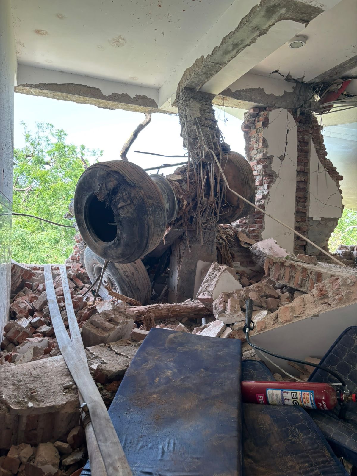 Roshni Songhare Flight Attendant Air India Ahmedabad Plane Crash