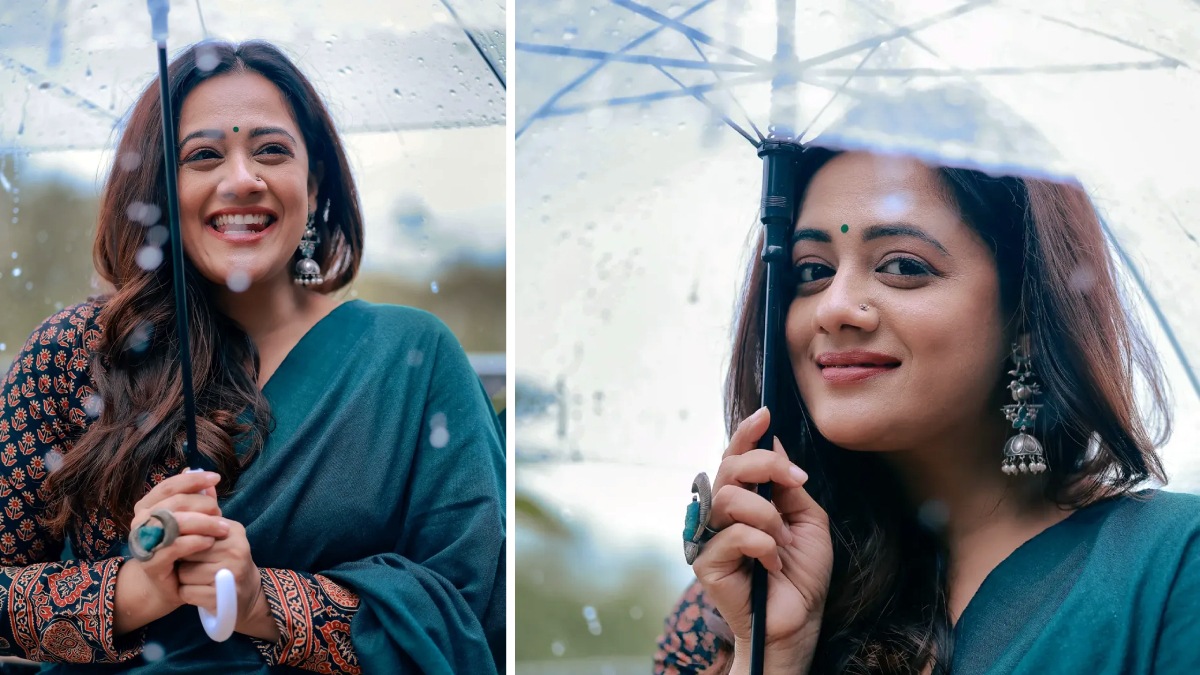 Spruha Joshi Saree Green Cotton Saree Photoshoot In Rain