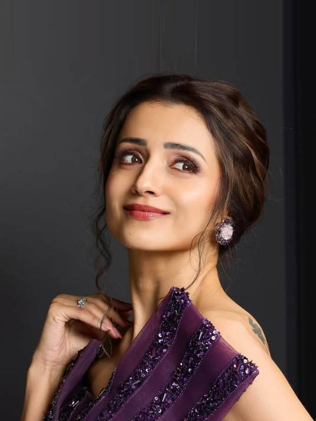 साऊथ क्वीन त्रिशाने गोंदलेला टॅटू पाहिला का? | South Actress Trisha ...