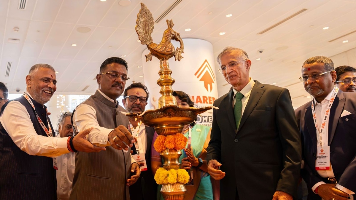 Maharashtra st bus depo s 13 thousand acre land given on 98 years lease ...