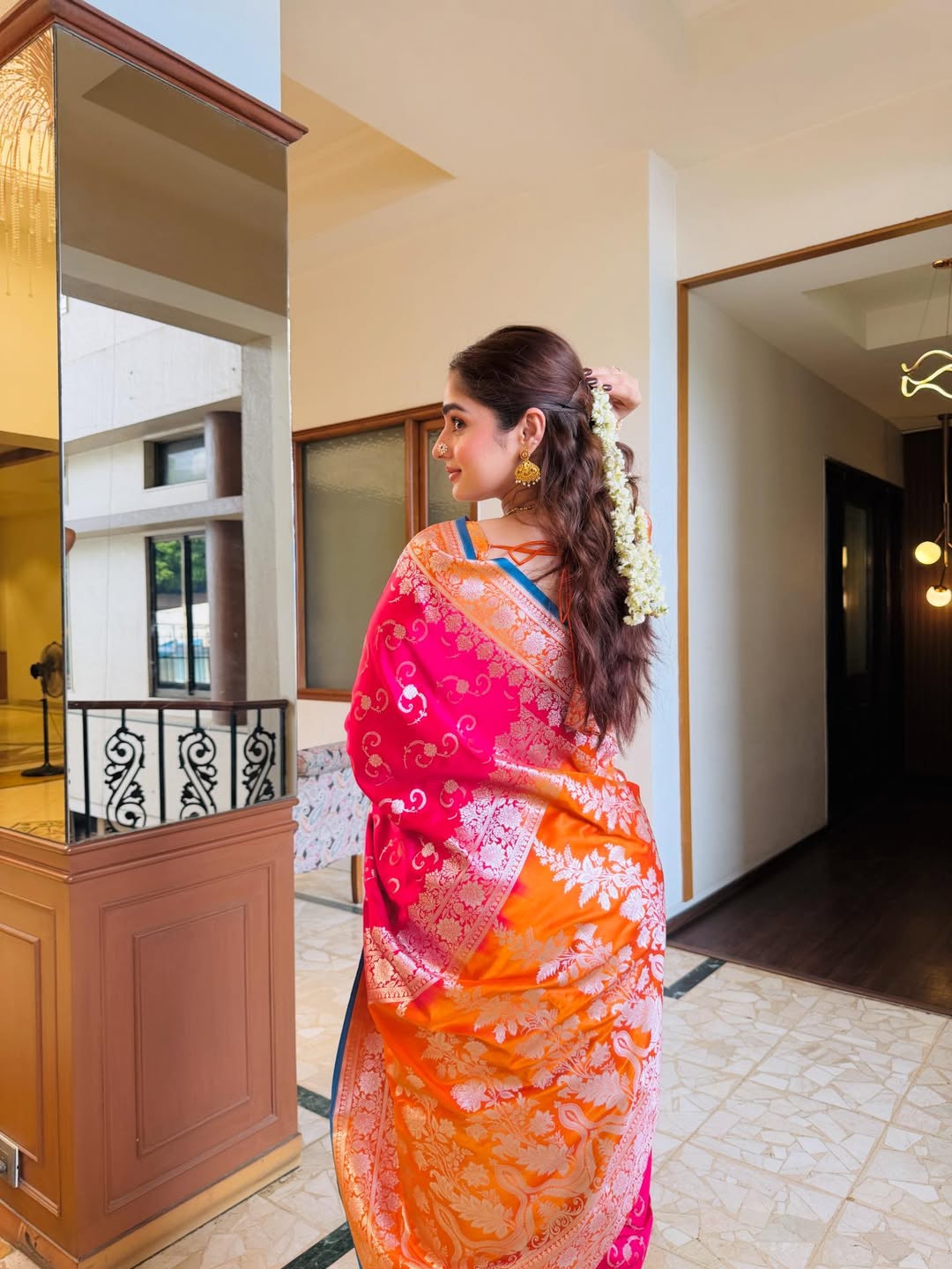 Big Boss Fame Ayesha Khan Pink Saree And Maharashtrian Jewellery Look ...