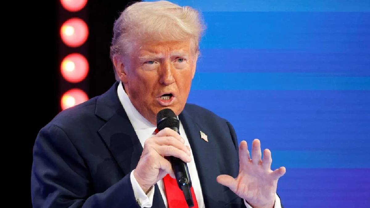 Donald Trump : ‘…तर आणखी गंभीर परिणाम भोगावे लागतील’; सीरियावरील ...