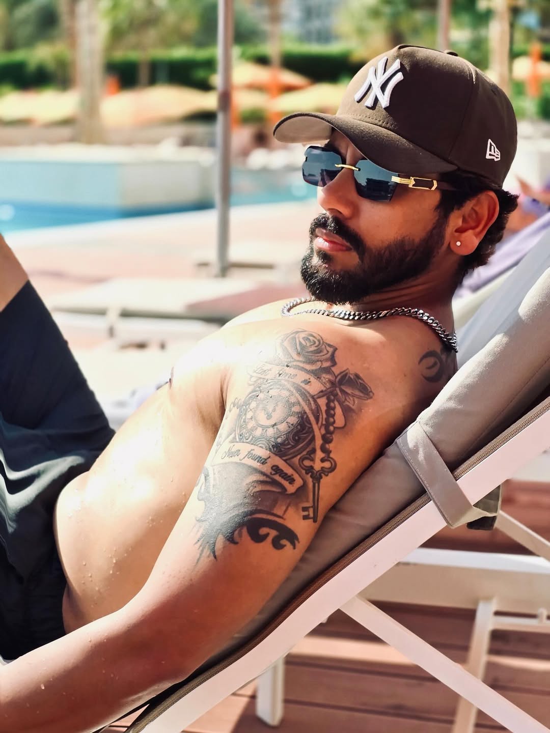 Mazhi Tuzhi Reshimgath Fame Kajal Kate Pratik Kadam Dubai Vacation Bold Look Photos Viral Sdn 96 ...