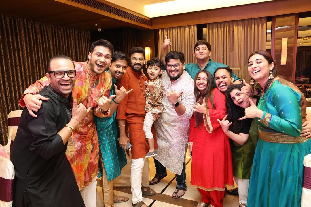 Marathi Celebrity Couple Soham Bandekar Pooja Birari Mehndi Ceremony ...