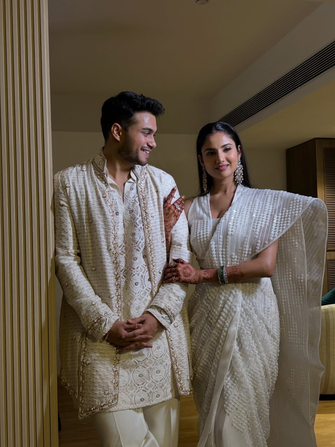 Actor Soham Bandekar Pooja Birari Sangeet Suchitra Bandekar Look Silver Dress Makeup Reel Video ...