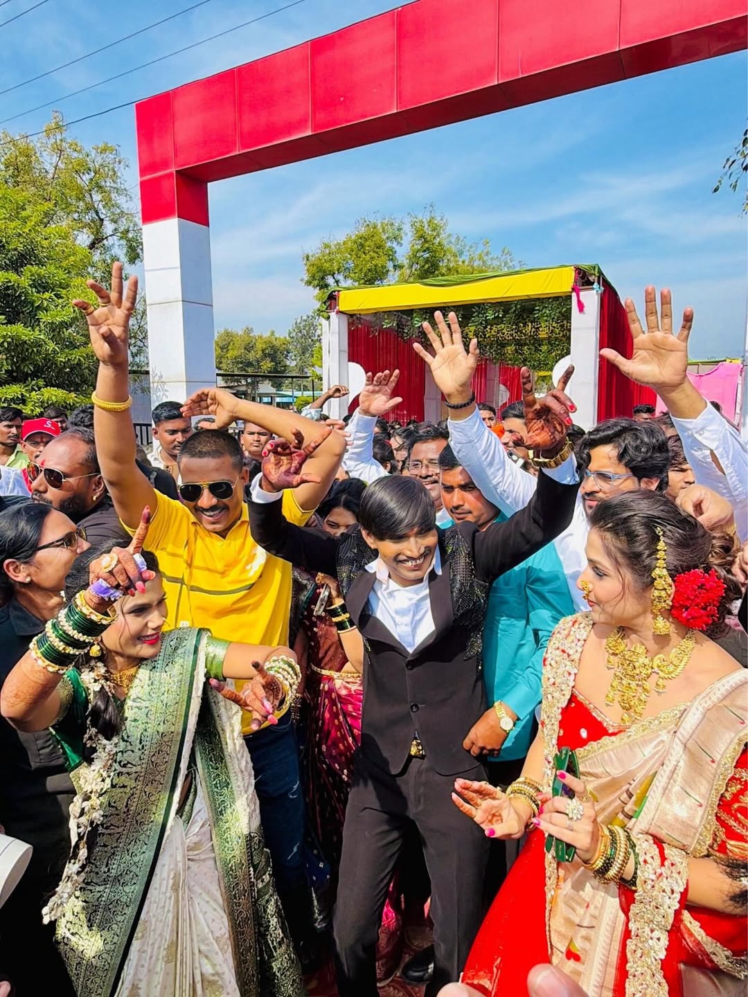 Bigg Boss Marathi Fame Suraj Chavan Marriage Actress Jahnavi Killekar ...