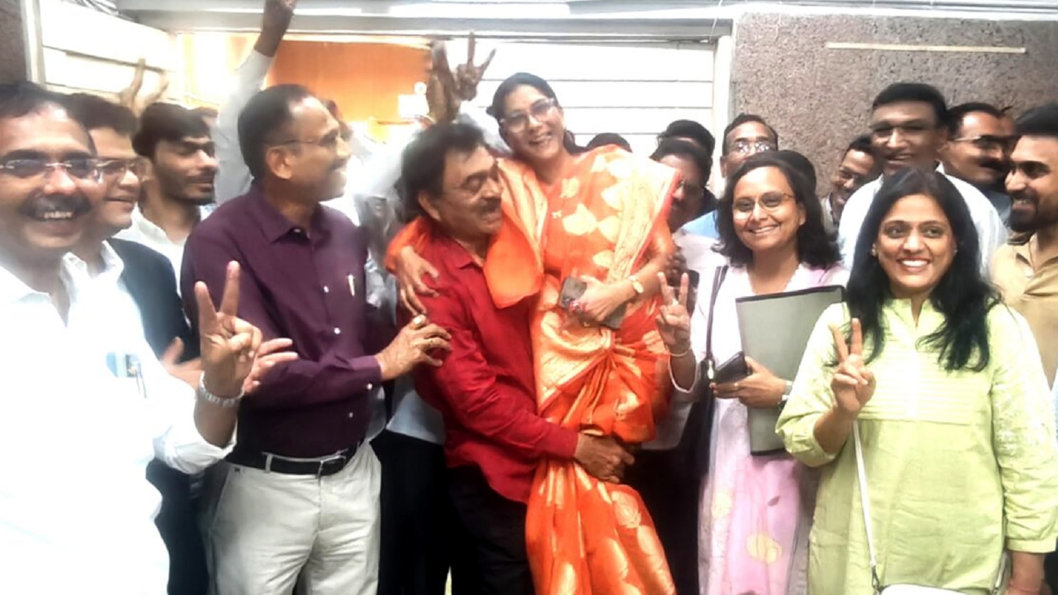 Municipal Election : जळगाव मनपात भाजपने खाते उघडले… ‘या’ उमेदवाराची ...