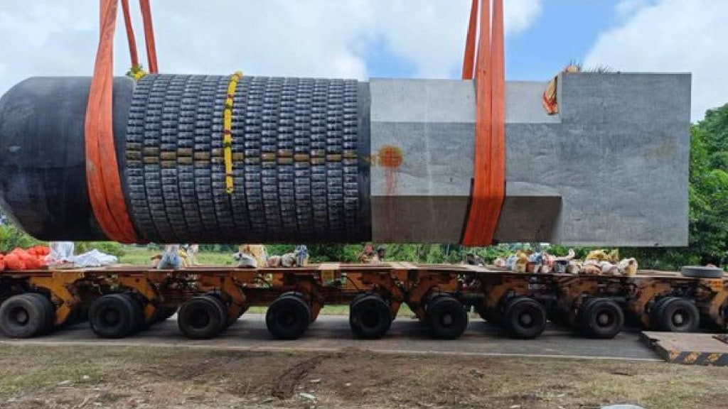 Shivling Bihar : ३३ फूट लांब, २१० टन वजन; जगातील सर्वात मोठं शिवलिंग ...