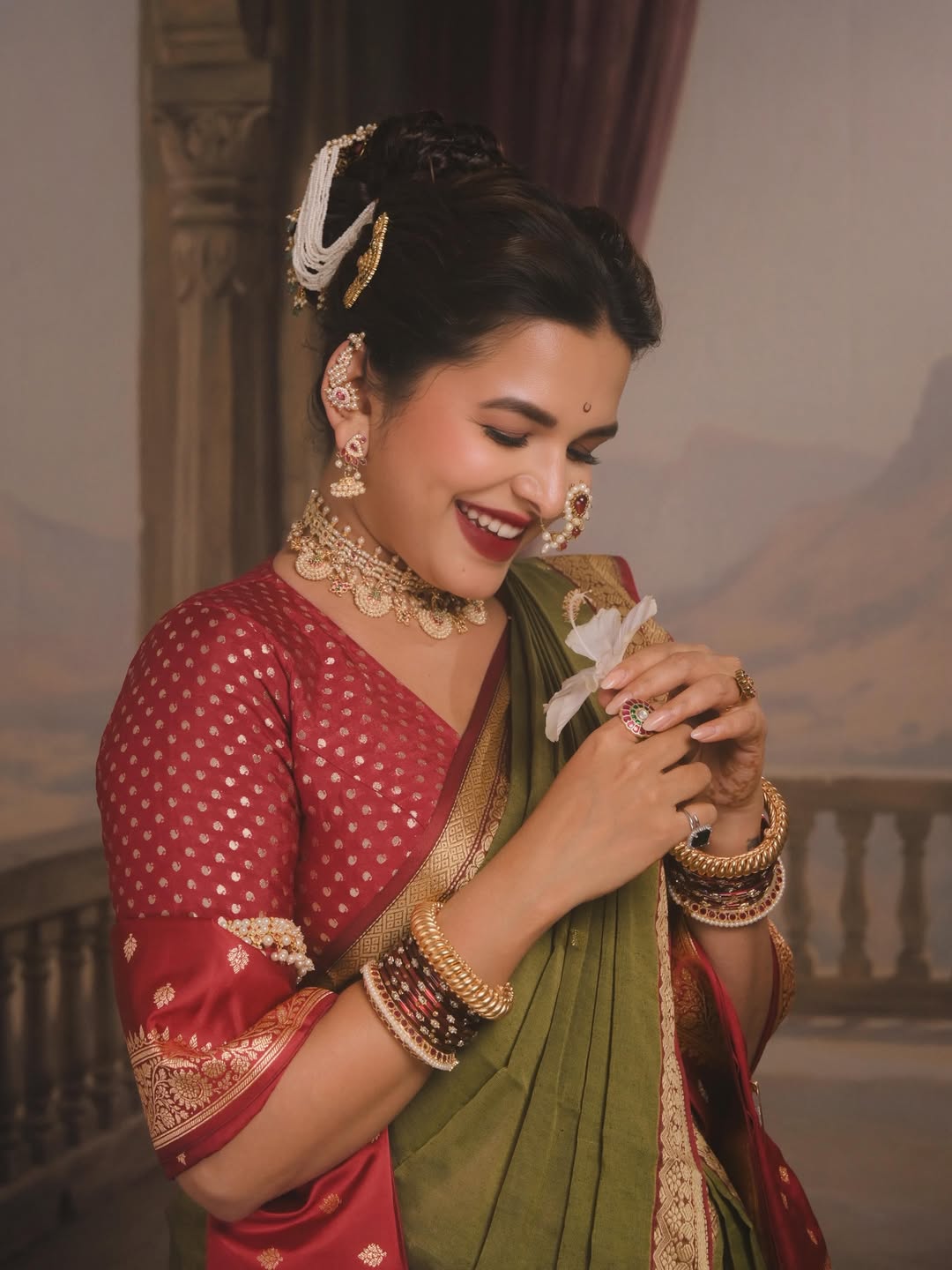 Marathi Actress Mitali Mayekar Chandekar Green Nauvari Saree Look Pearl ...