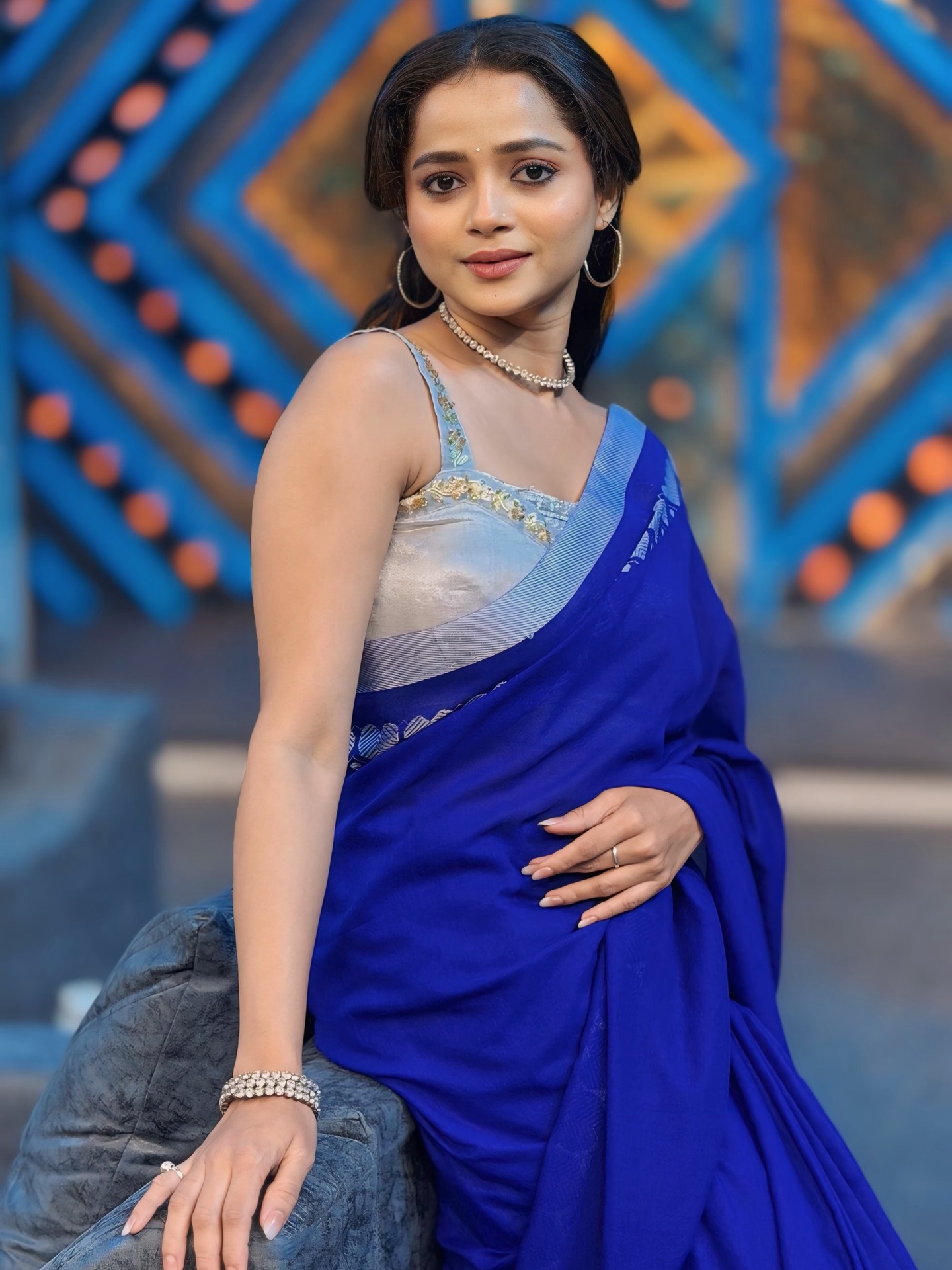 Maharashtrachi Hasyajatra Fame Actress Shivali Parab Yellow Designer ...